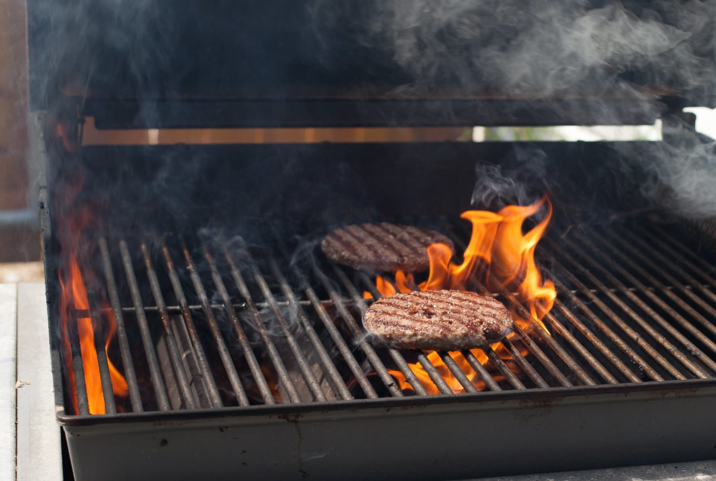 How to Put Out a Grease Fire on the Grill | Wildwood Grilling